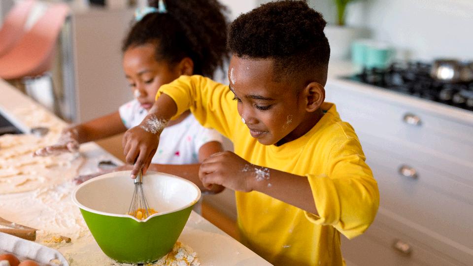 Navigating Kitchen Chaos with Kids | Otter Co-op